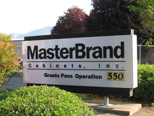MasterBrand plans to end swing shift at Oregon facility | Woodworking ...