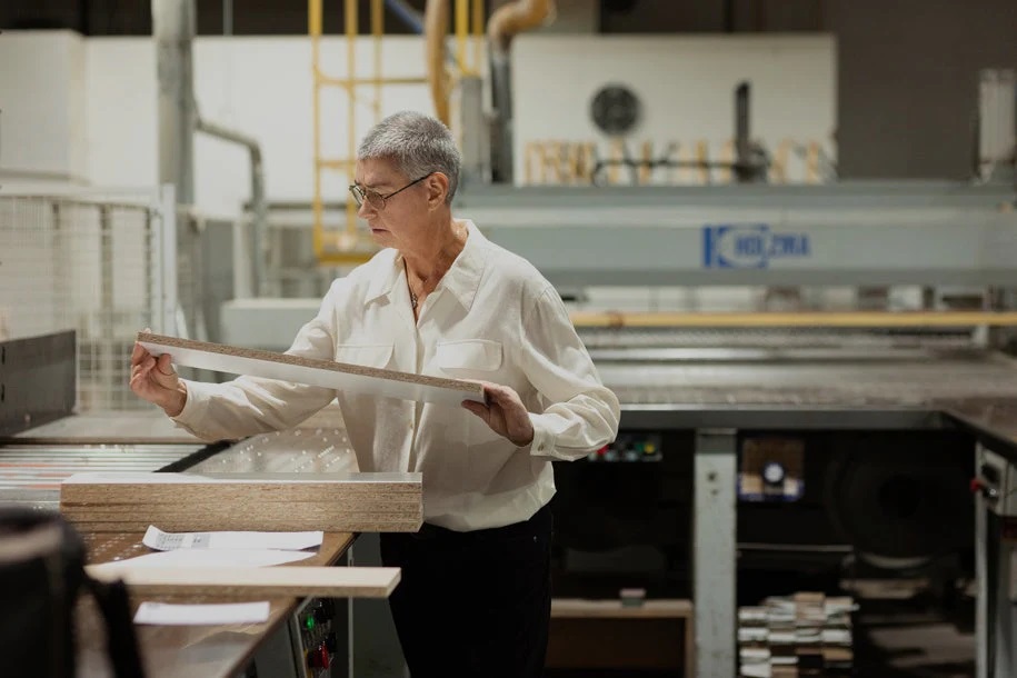 South Shore Furniture closes, blames Trump's tariffs | Woodworking Network