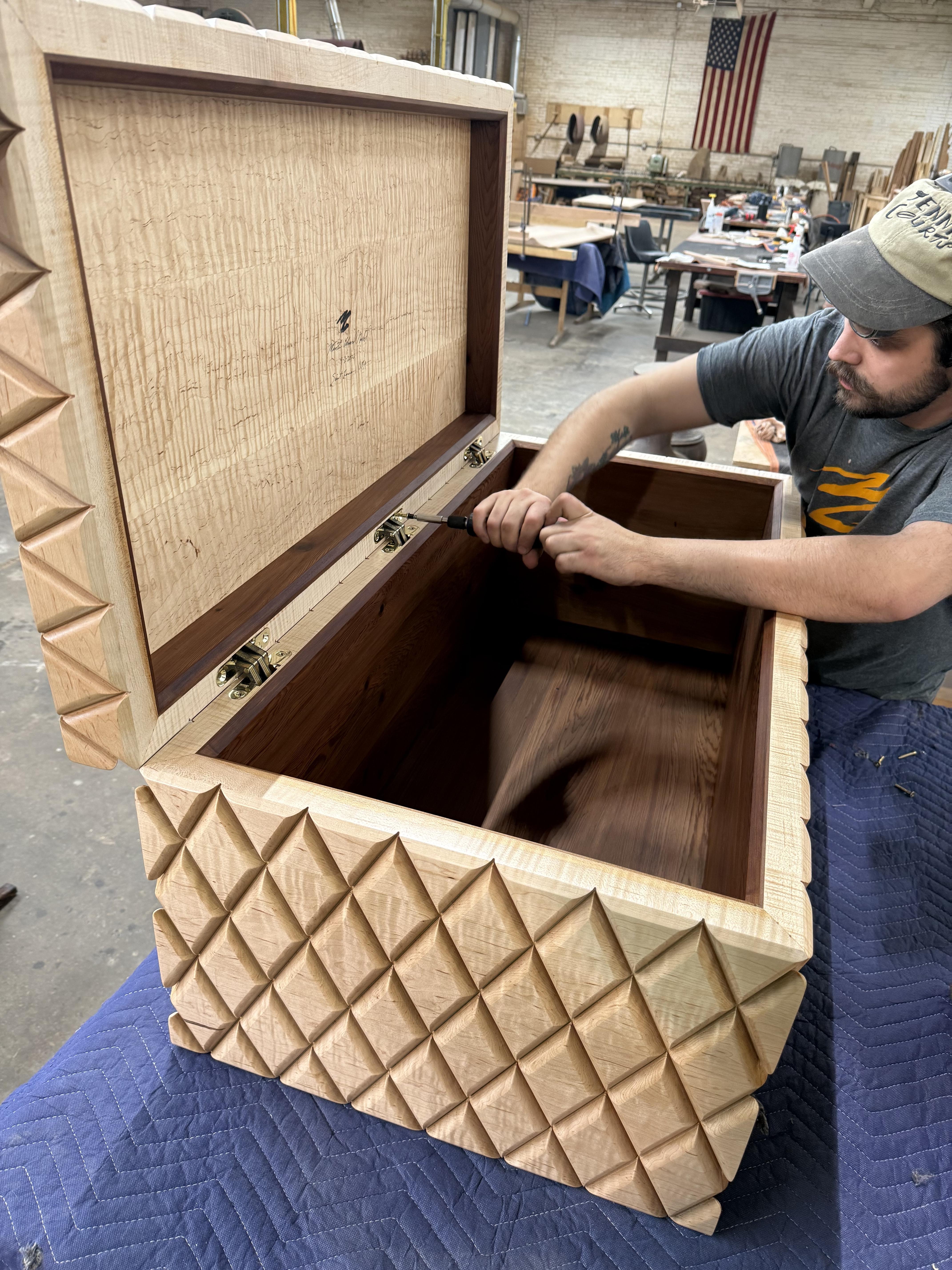 St. Louis furniture maker featured at Smithsonian | Woodworking Network