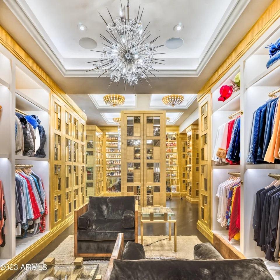 Got $20 million? Phoenix house with million dollar closet for sale ...