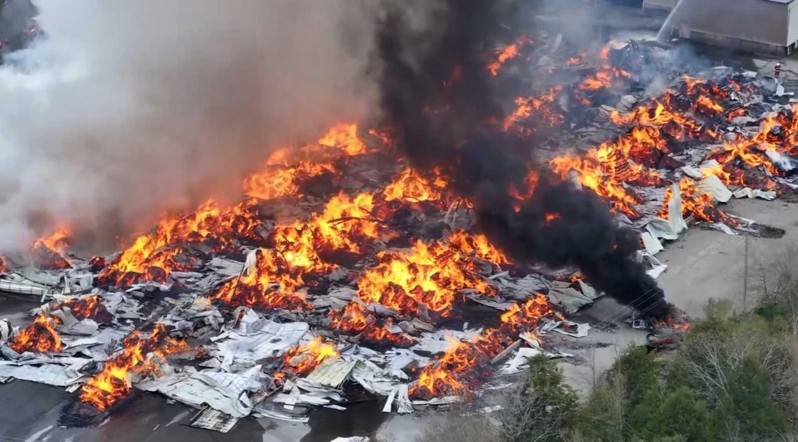 Silo explosion and fire at Maine lumber yard kills one firefighter ...